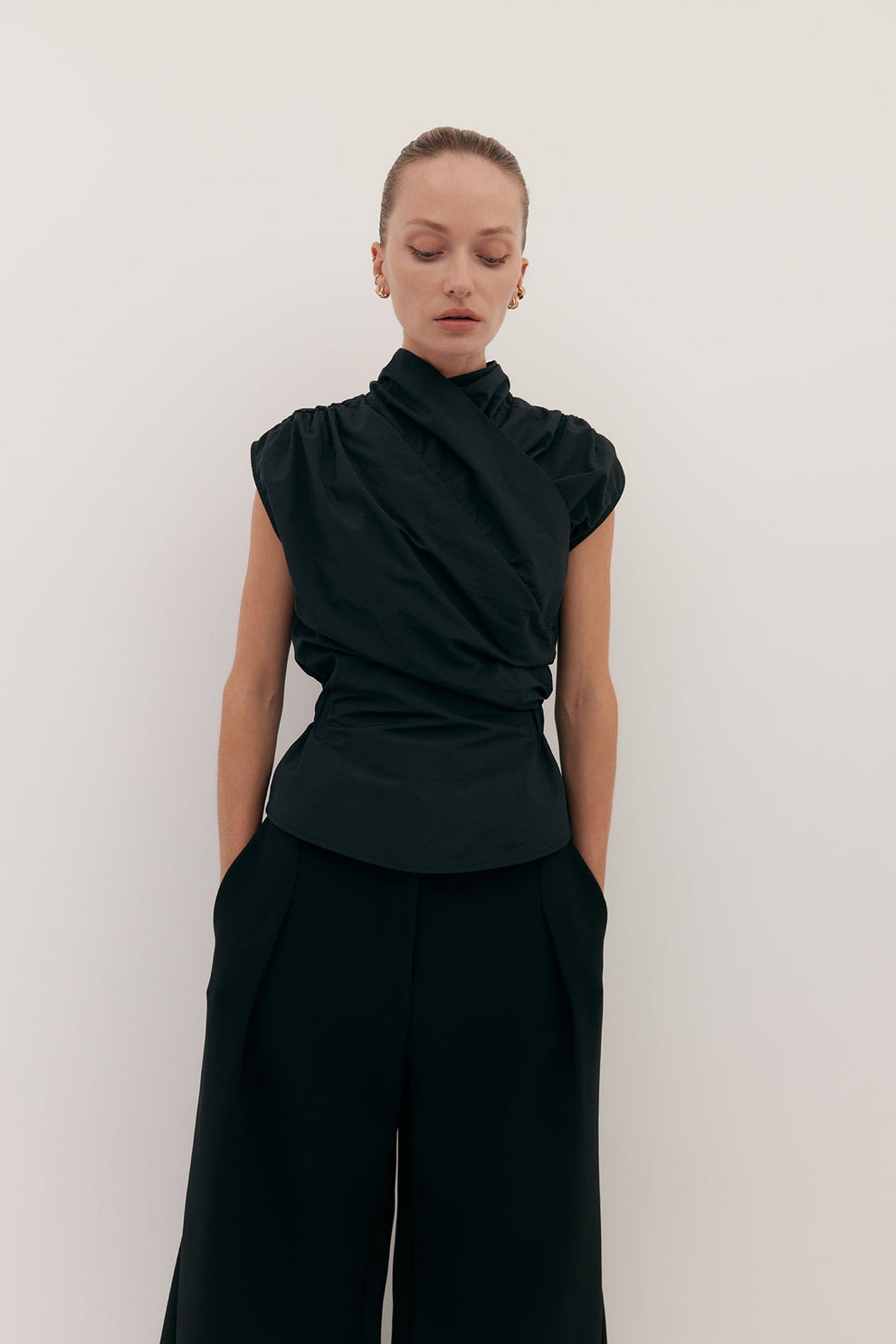 Chaimberlain Top Black – Harris Tapper